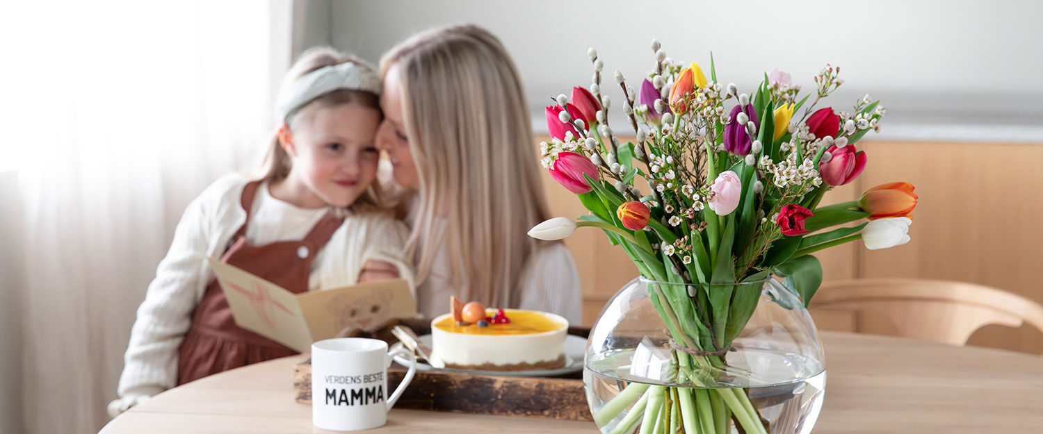 Overrask mamma med blomster til morsdag | Mester Grønn