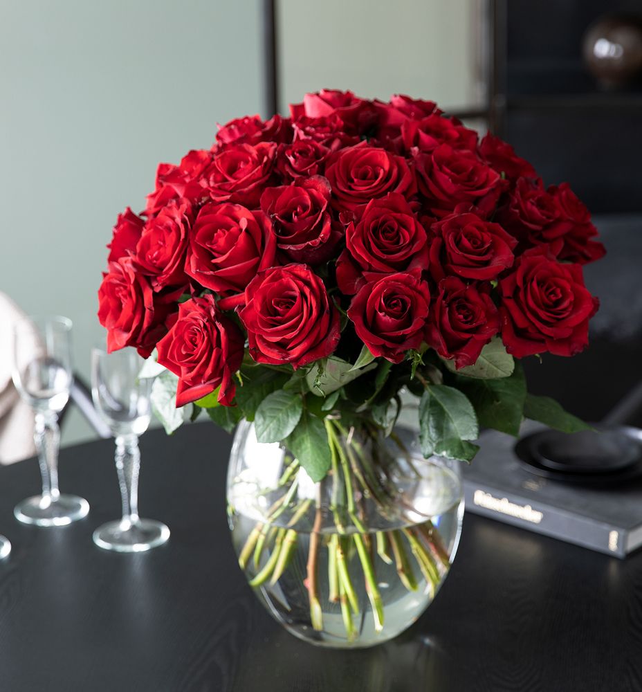 Bestill 30 røde roser | Mester Grønn